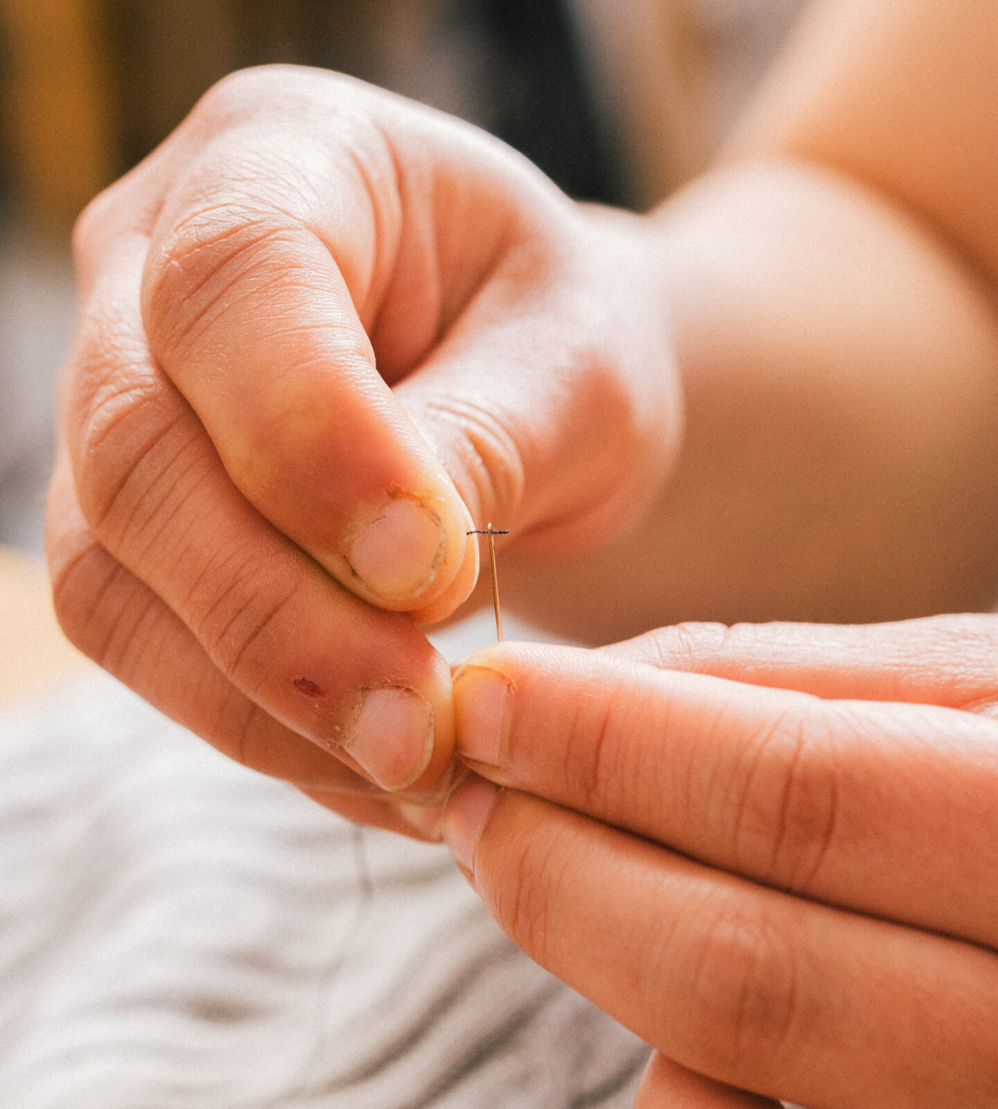 Learn How to Mend Holes in 5 Simple Steps - T A L Ú