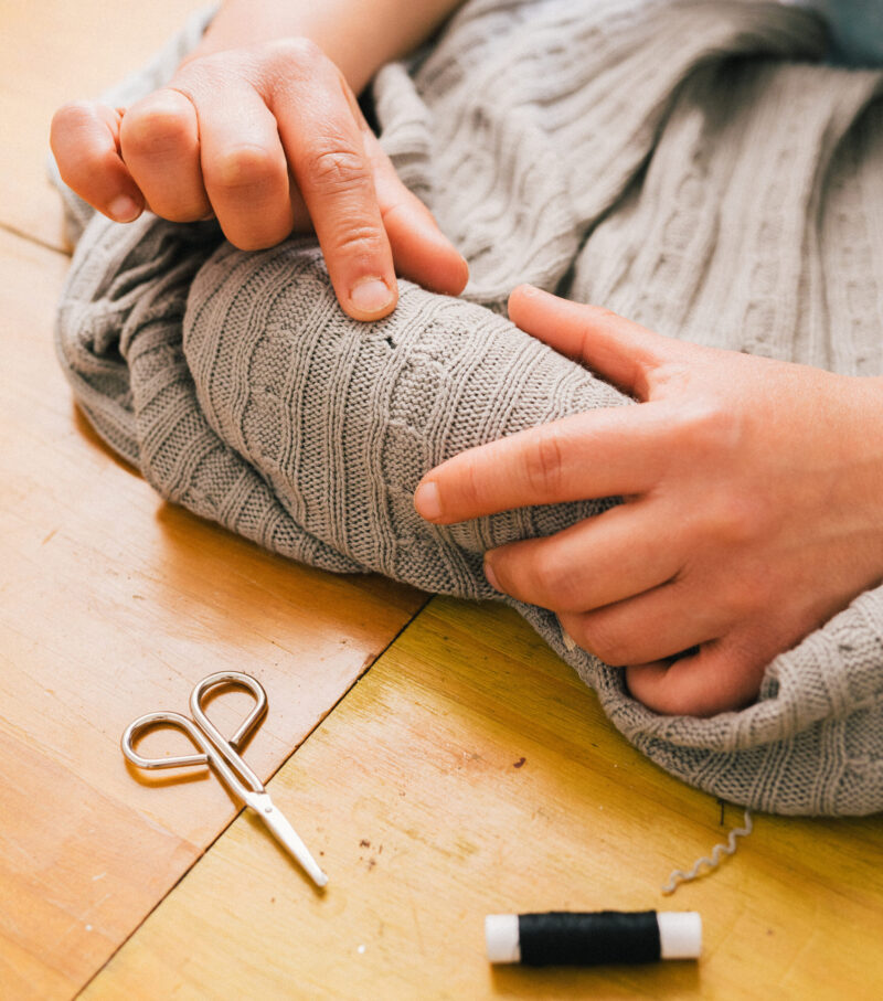 Learn How to Mend Holes in 5 Simple Steps - T A L Ú