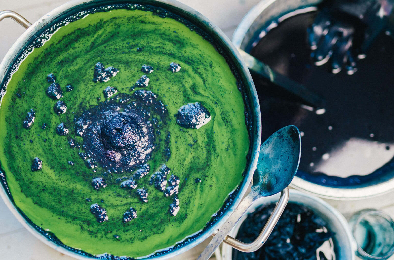 How to use Indigo for Natural Textile Dyeing - talu.earth