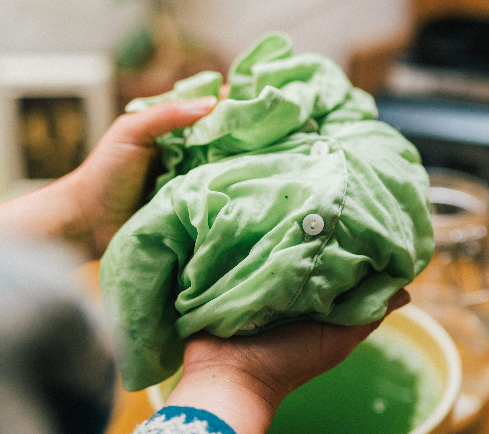 How to use Indigo for Natural Textile Dyeing - T A L Ú