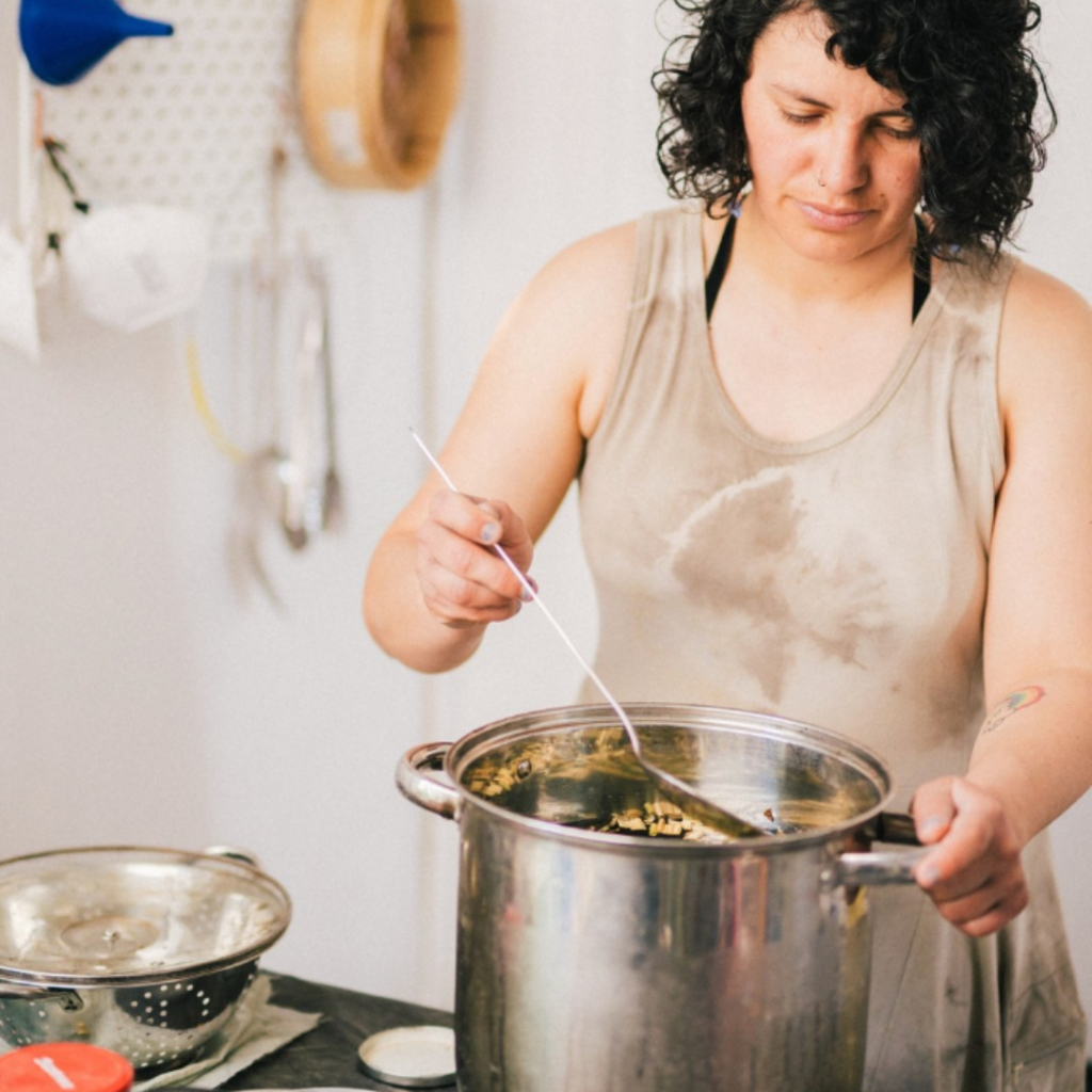 6 simple steps to dyeing clothes with coffee - T A L Ú