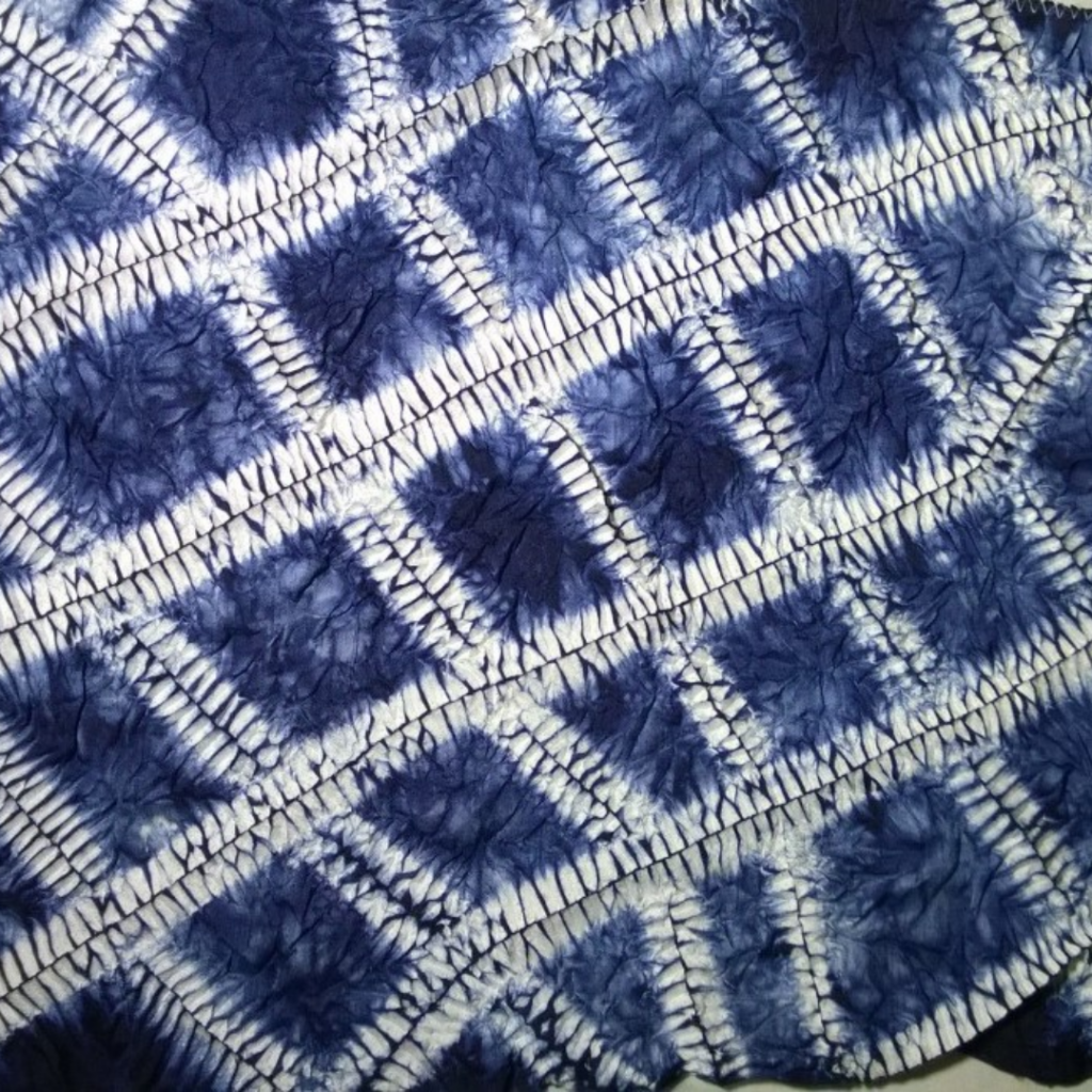 The Art of the Shibori Dyeing Technique - T A L Ú